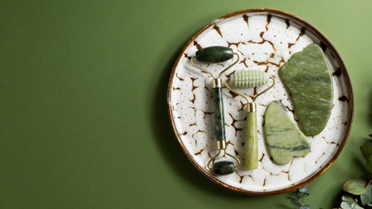 The Essence of Botanical Beauty: Creating Natural and Sustainable Skin ...