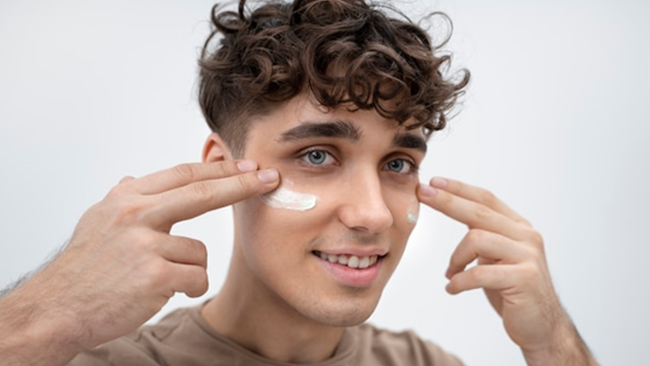 Brighten Your Eyes with Kojic Acid-infused Eye Cream